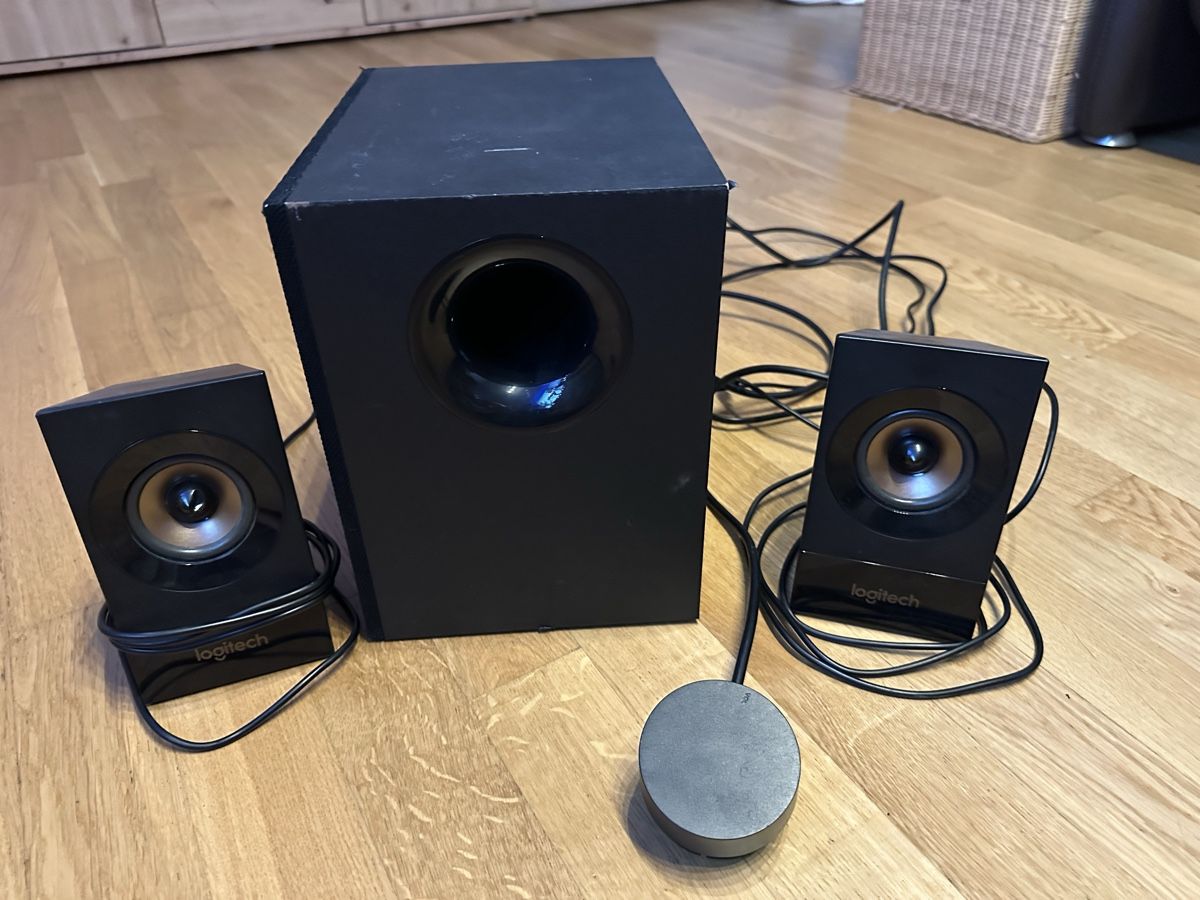 Logitech Z3 Subwoofer Speaker System - Great Sound!🎧🔊🎵 (Gebraucht) in ...