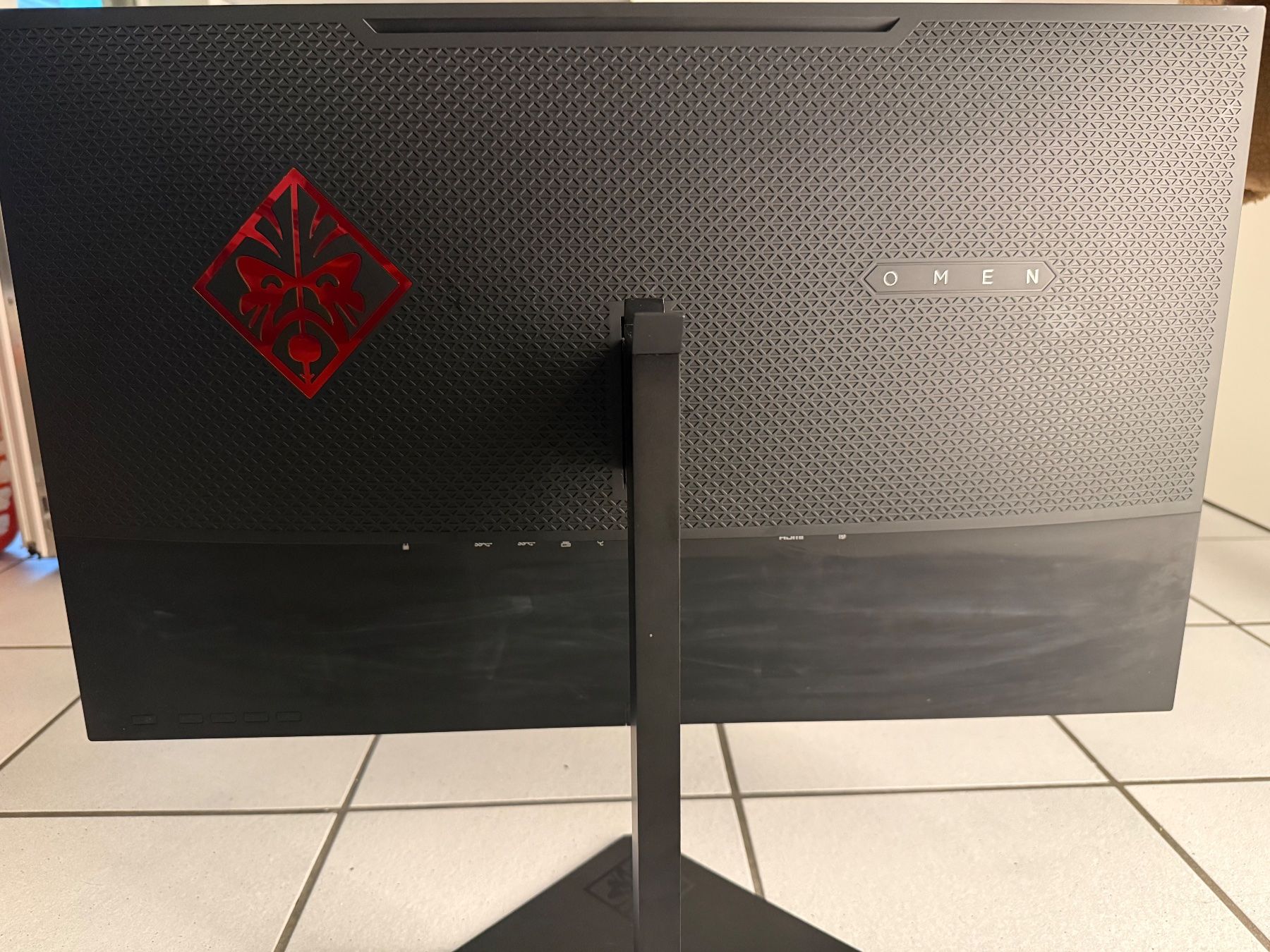 Monitor HP OMEN 27 pollici 240hz (Gebraucht) in Locarno für CHF 105 ...
