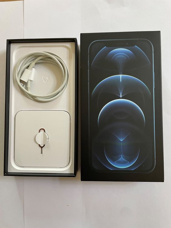 iPhone 12 Pro 128GB + Apple Clear Case MagSafe + Verpackung (Gebraucht ...