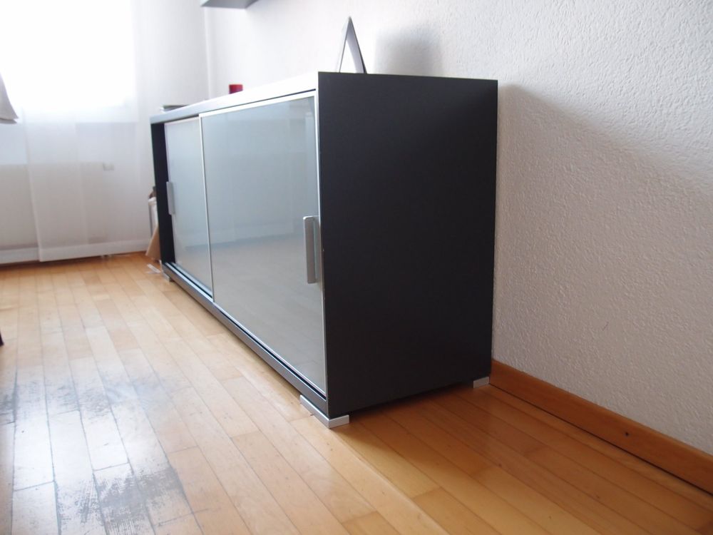 Sideboard L=175cm, B= 45cm, H = 73cm Zustand gem. Bilder (Gebraucht) in für CHF 16 – nur ...