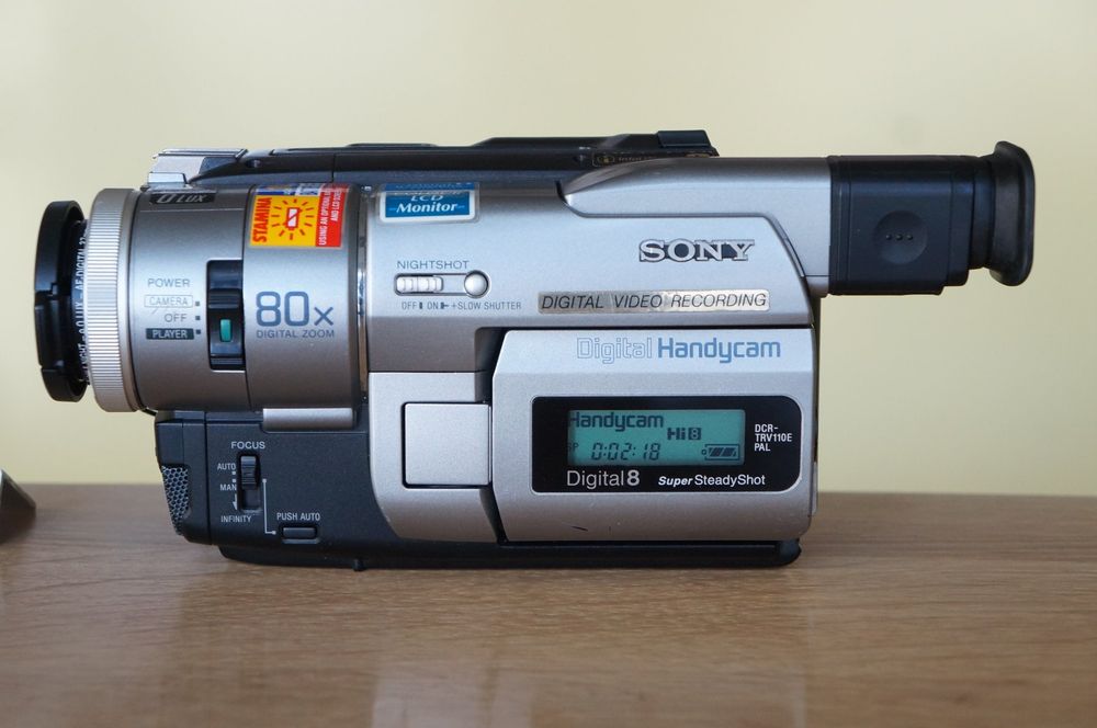 Sony TRV110E Digital8 (V8+Hi8 Kompatibel) mit FireWire 1394 | Kaufen ...