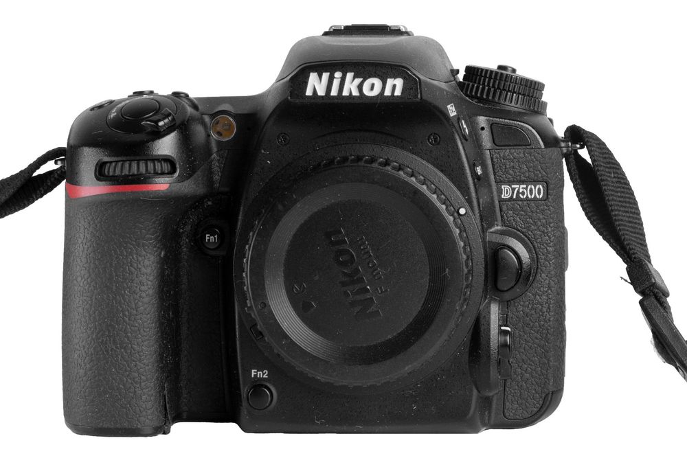 NIKON D7500 DSLR Kamera D 7500 (Gebraucht) in Emmen für CHF 419 – mit ...