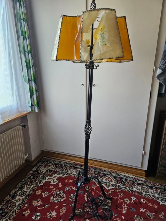 antike Stehlampe (Gebraucht) in Wigoltingen für CHF 1 – nur Abholung auf Ricardo kaufen