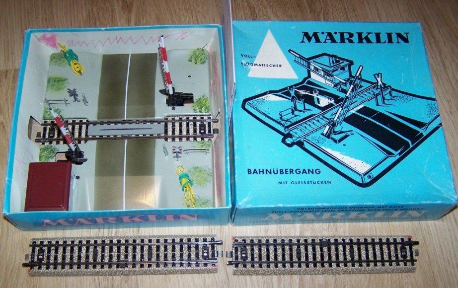 Märklin 7192 H0 Vollautomat. Bahnübergang, Doppelschranken (Gebraucht ...