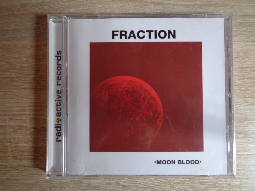FRACTION - MOON BLOOD ( VERGRIFFEN ) (Gebraucht) in Weiningen ZH für ...