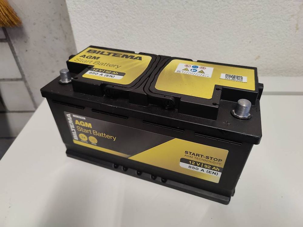 Autobatterie 12V 92Ah AGM Starterbatterie (Gebraucht) in Widnau für CHF ...