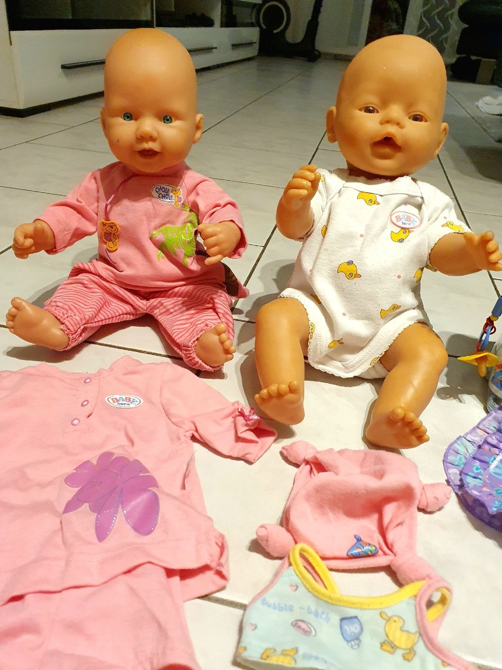 Baby Born Puppen Zwillinge mit viel Zubehör, Top Zustand! (Gebraucht ...