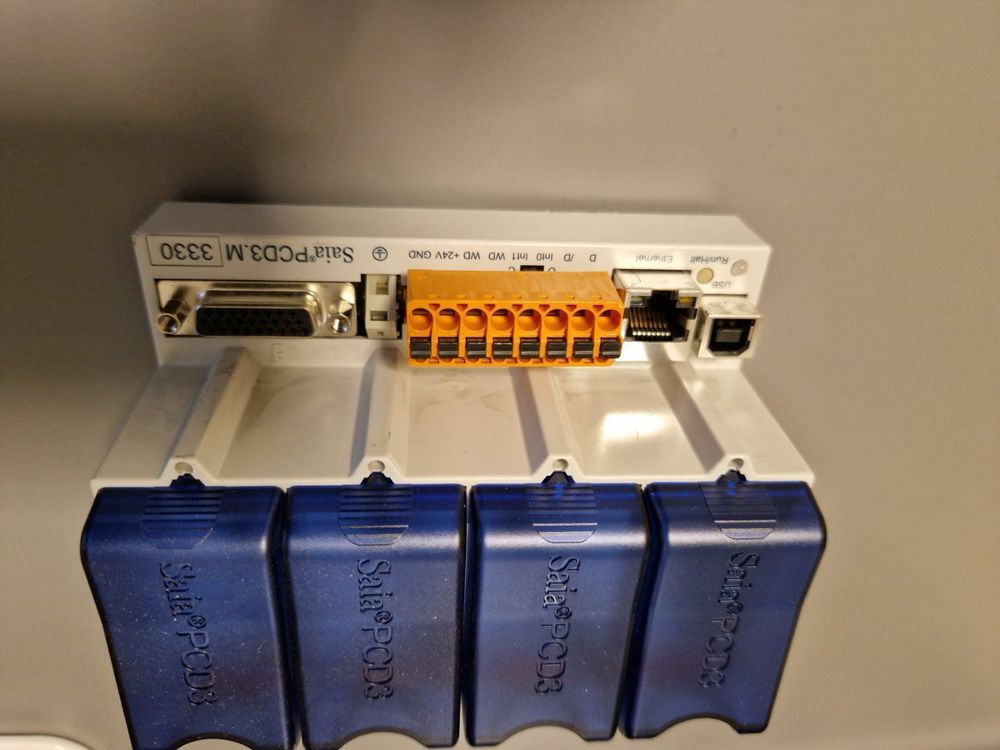 PCD3.M3330 CPU-Basismodul (Gebraucht) in Rapperswil SG für CHF 200 – mit Lieferung auf Ricardo ...