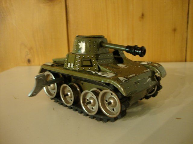 GAMA / Made in US Zone Germany Blech / Panzer mit Motor (Gebraucht) in ...