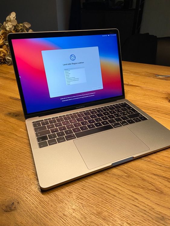 Apple MacBook Pro (2016) - 13", 256Gb, i7 2.4GHZ (Gebraucht) in ...