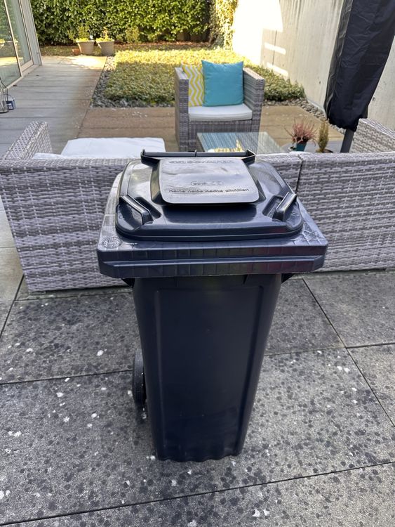 Waste bin/ abfall container (Gebraucht) in Therwil für CHF 25 – nur ...