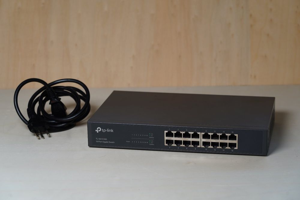 TP-Link TL-SG1016D 16-Port Gigabit Switch Ethernet gebraucht | Kaufen ...