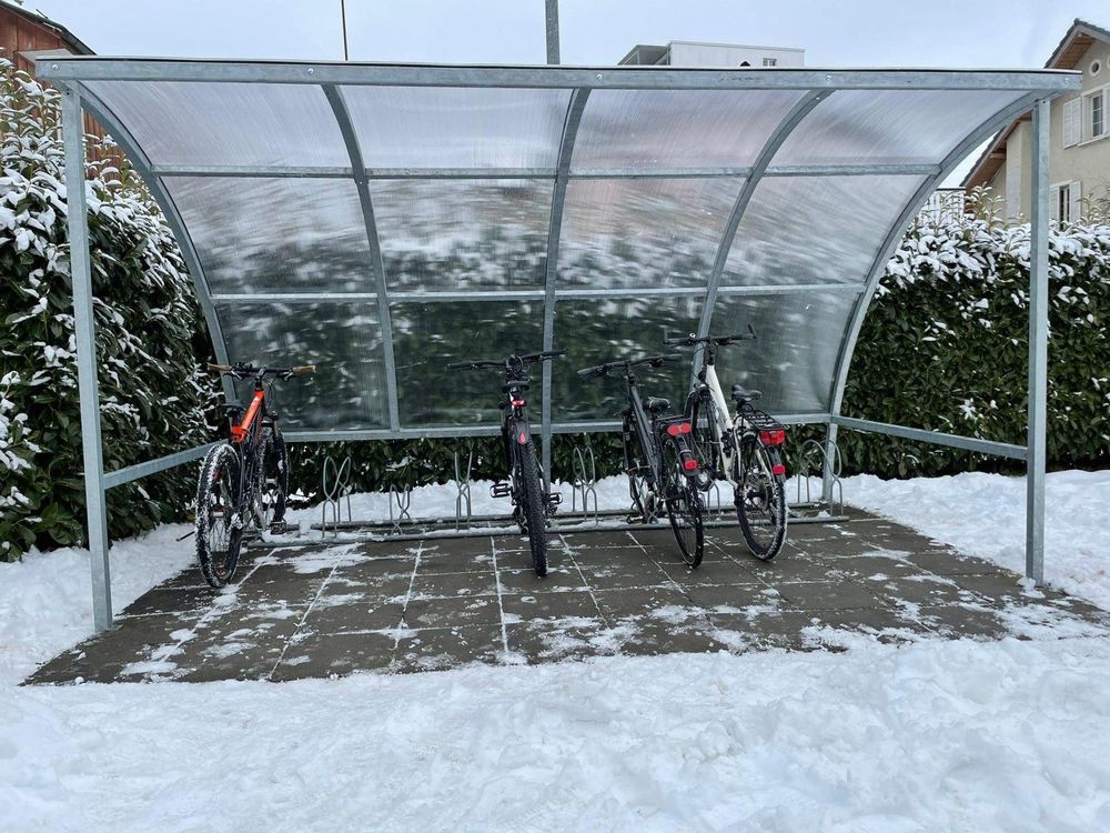 Neue Velounterstand Fahrradunterstand (Neu und originalverpackt) in Oftringen für CHF 1999 – nur ...