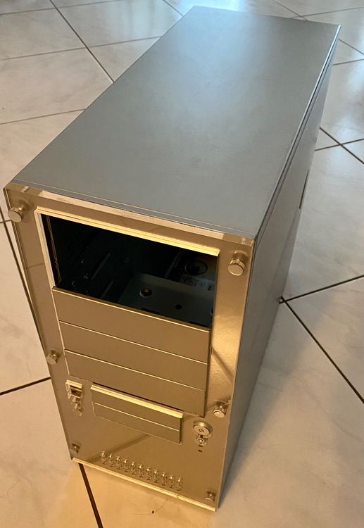 PC case ATX tower box | Kaufen auf Ricardo