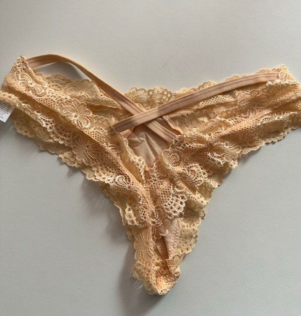 schöner sexy String Gr. S (Neu (gemäss Beschreibung)) in Bronschhofen für CHF 1 – mit Lieferung ...