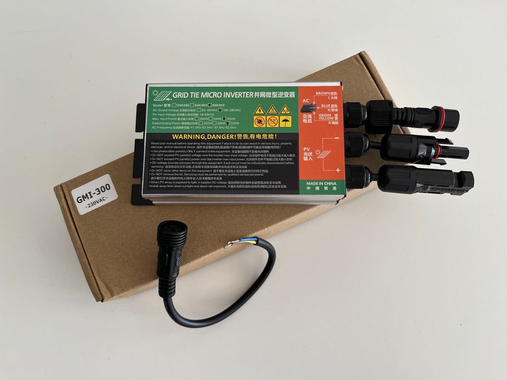 300 Watt Solar Wechselrichter Snaterm WMI-300 mit 6m Kabel (Neu und ...