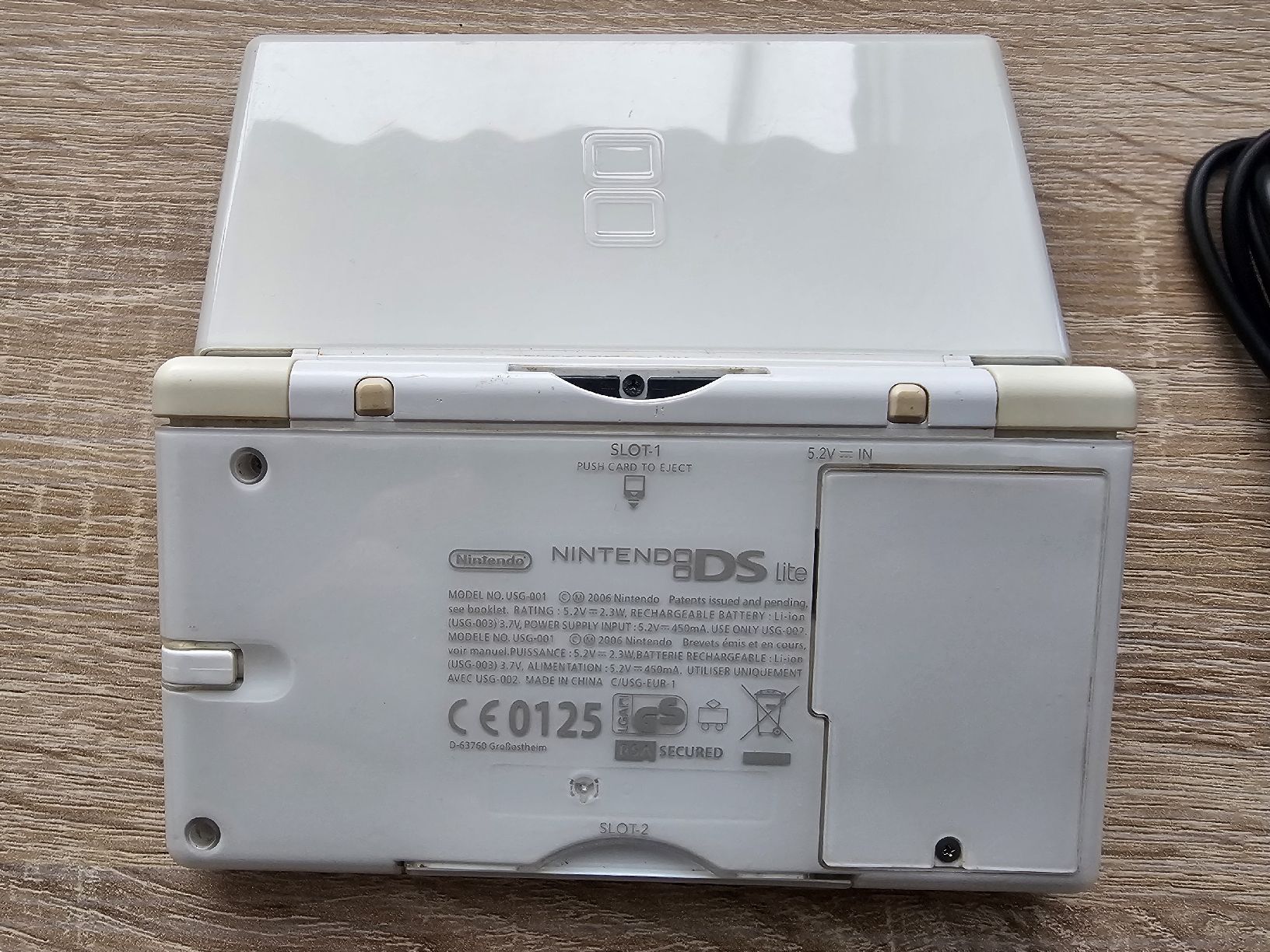 Nintendo DS lite in weiss (Gebraucht) in Sempach für CHF 52 – mit ...
