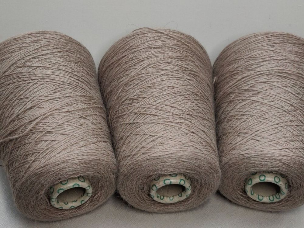 Angora 70% Merino Kaschmir Natural Fantasy 268g graubeige (Neu (gemäss Beschreibung)) in ...