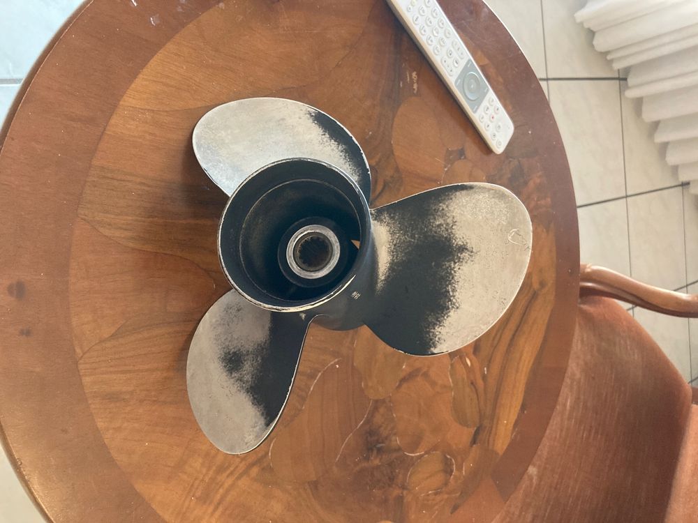 Aussenborder Propeller 10,3 x 11 (Gebraucht) in Giubiasco für CHF 60 ...