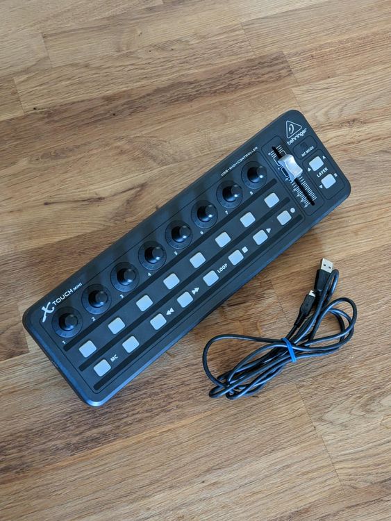 Behringer X-TOUCH MINI (Gebraucht) in Oberwil b. Zug für CHF 39 – mit ...