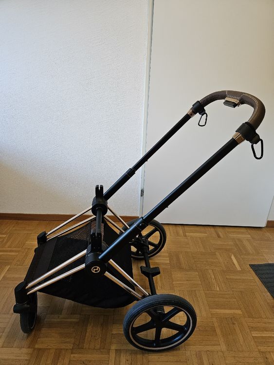 Cybex Priam Gestell + Neugeboreneneinlage und Regenverdeck (Gebraucht ...