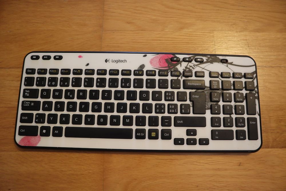 Logitech Wireless Keyboard K360, Fingerprint Flowers (Gebraucht) in ...