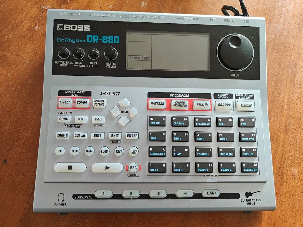 Drumcomputer DR-880 BOSS Dr. Rhythm | Kaufen auf Ricardo