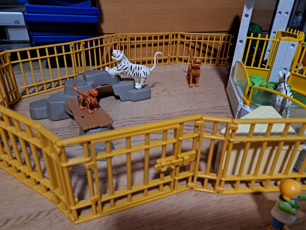Playmobil Tierpark Zoo 3240 (Gebraucht) in Hettlingen für CHF 43 – mit ...