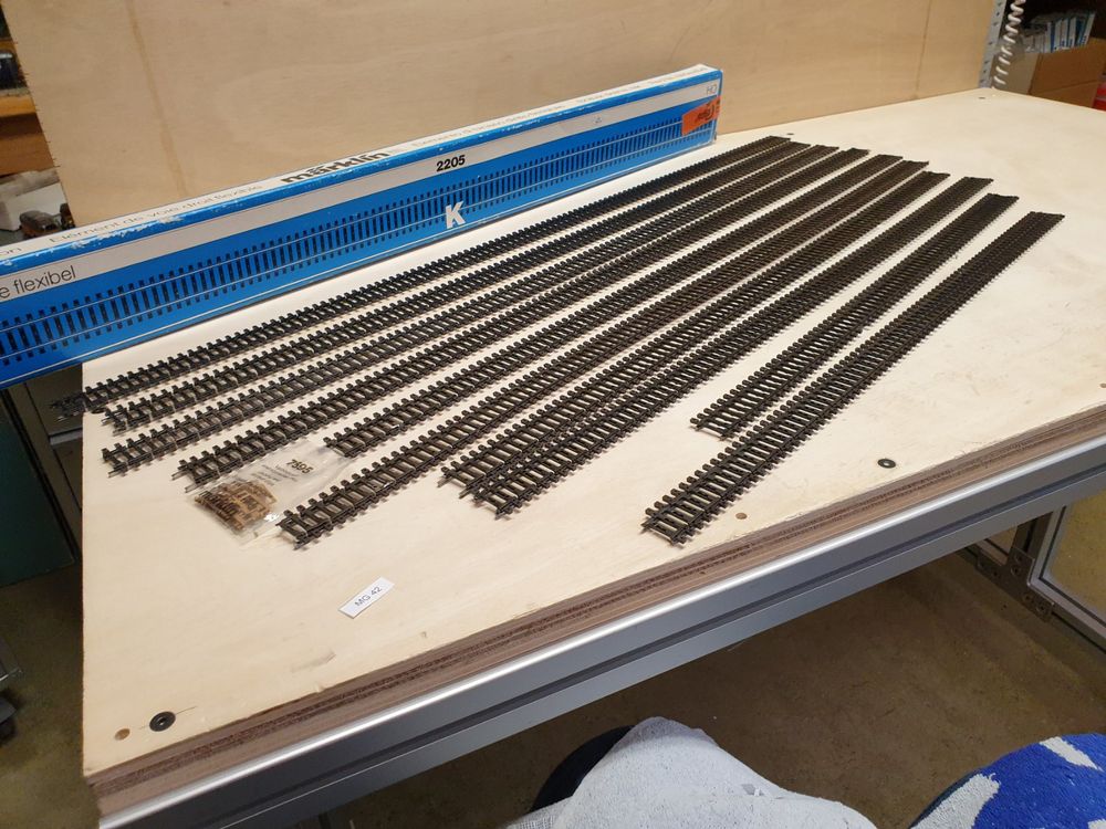 Märklin 2205 -10er Flexgleis Schienenset mit diversen Längen | Kaufen ...