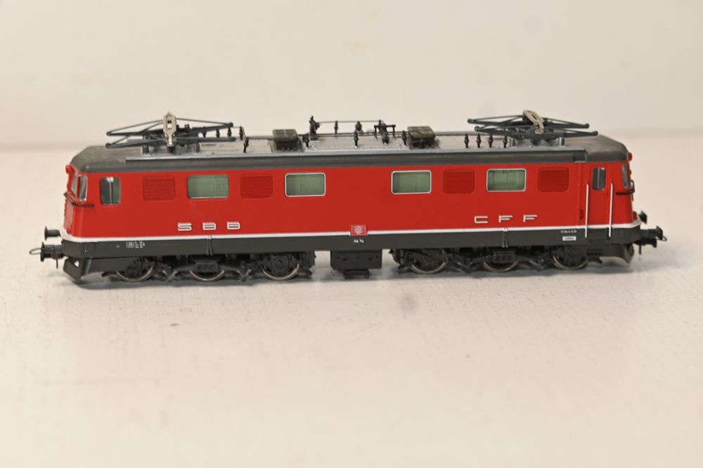 Ae 6/6 rot Roco HO/DC ohne OVP , läuft | Kaufen auf Ricardo