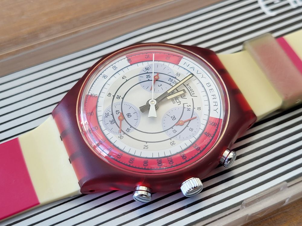 SWATCH CHRONO SCR100 NAVY BERRY NEU (Neu und originalverpackt) in Lommiswil für CHF 35 – mit ...