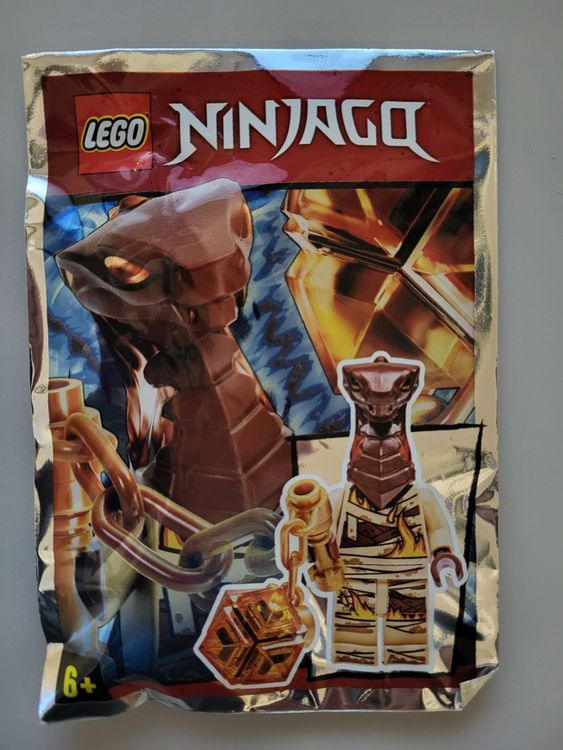LEGO Ninjago Figur Pyro-Viper (Neu und originalverpackt) in Kestenholz ...
