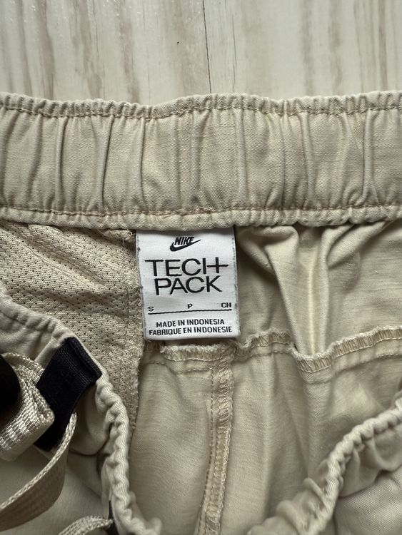Nike Tech Pack Beige Trousers - Summer Essential, S Size 🔥 (Gebraucht ...
