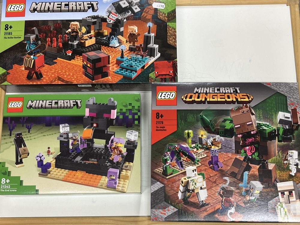 3 x Lego Minecraft Set 21176 + 21242 + 21185 (Neu und originalverpackt ...