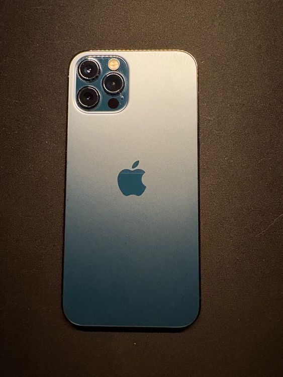 iPhone 12 Pro Blau 128GB (Gebraucht) in Zürich für CHF 275 – nur ...