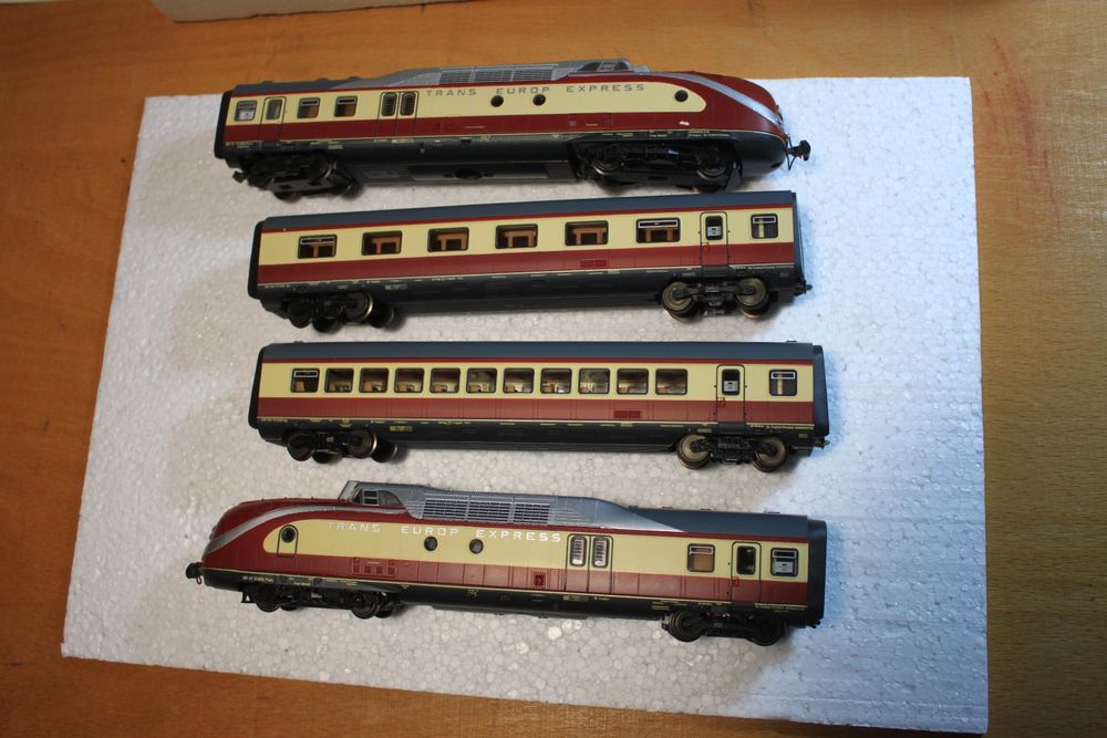 Roco 04183A/04070A, DB VT 11.5 TEE Helvetia 7-teilig, H0/GS (Gebraucht ...