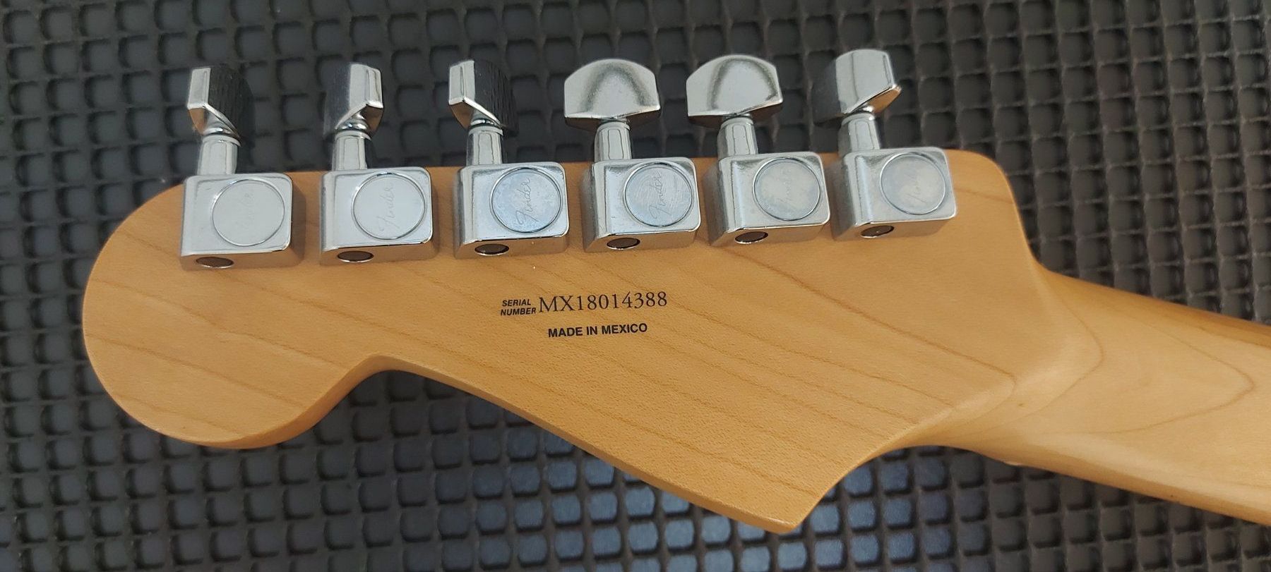 Fender Stratocaster Mexico 2018 frisch ab service (Gebraucht) in ...