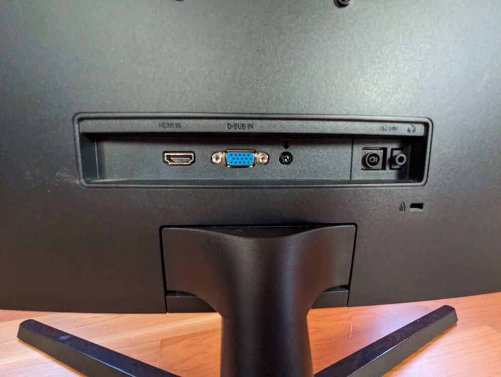 Samsung C27R500FHU 27 Zoll Curved Monitor | Kaufen auf Ricardo