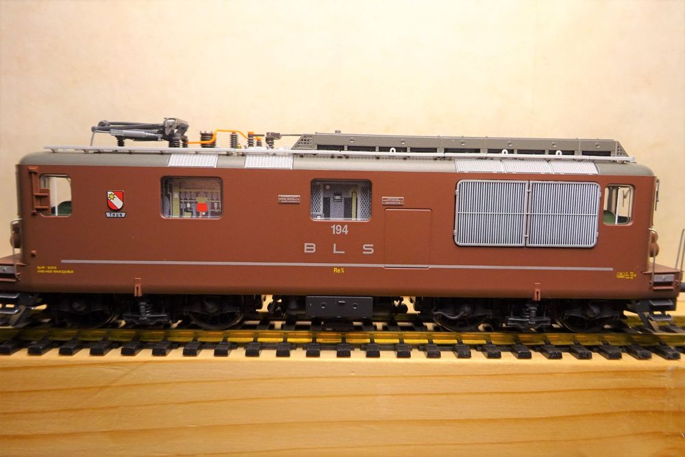 Roco BLS Re 4/4 Thun DC.OVP. (Gebraucht) in Werthenstein für CHF 242 ...