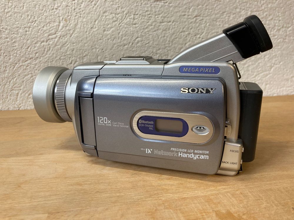 SONY DIGITAL HANDYCAM DCR-TRV80E (Gebraucht) in Buchs für CHF 94 – mit Lieferung auf Ricardo kaufen