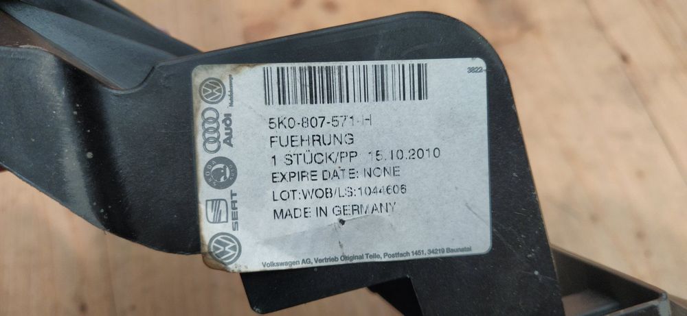 Volkswagen Scheinweferhalter vorne recht (Gebraucht) in Naters für CHF ...