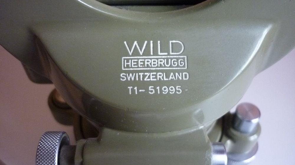 Wild Heerbrugg T1 Theodolite+Stativ+Precision Level+Beton Pr | Kaufen ...