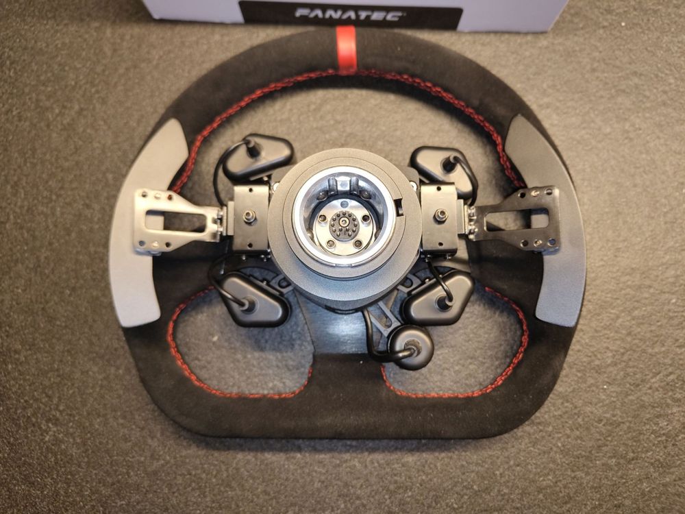 Fanatec Universal Hub V1 mit neuem Lenkrad ab nur 1.- (Gebraucht) in ...