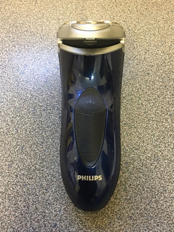 RASIERER PHILIPS 8200 series NEU | Kaufen auf Ricardo
