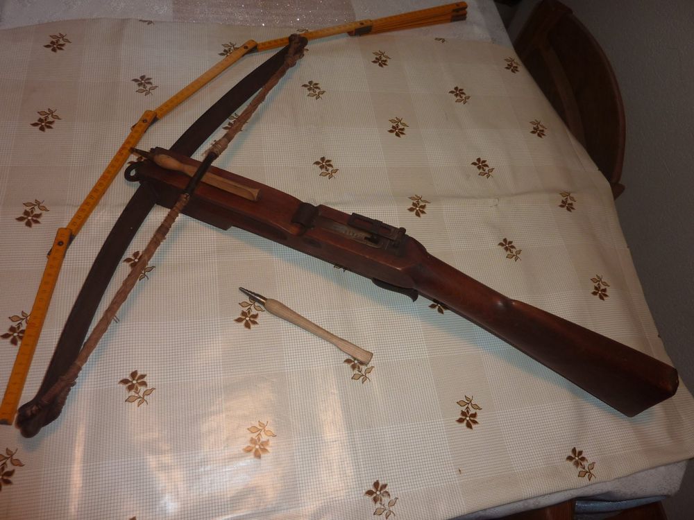 Antike „Tell“ Armbrust von BOLLINGER Schweiz 80-100 Jahre (Gebraucht) in Dietikon für CHF 250 ...