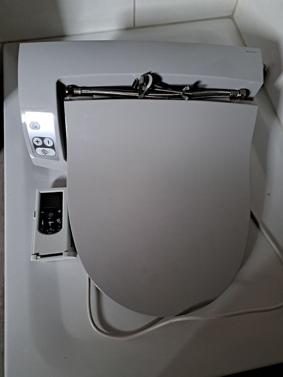 Gebrauchter Geberit AquaClean Bidet-Toilettensitz (Gebraucht) in Grabs ...