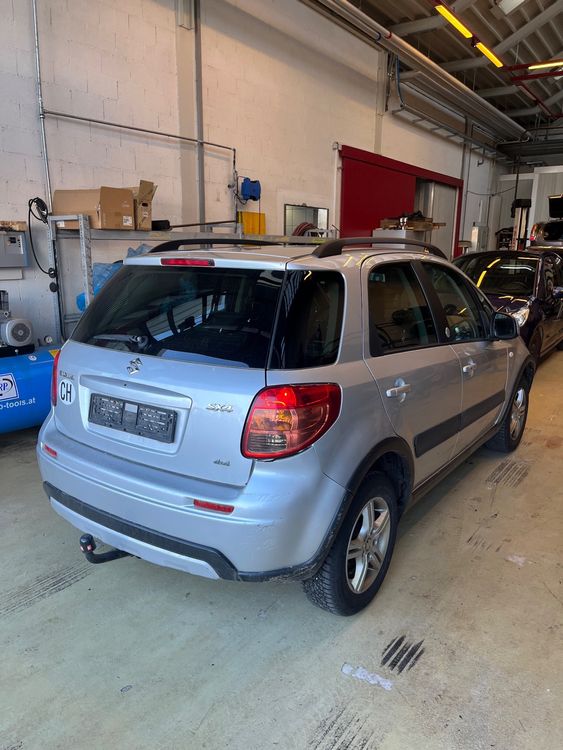 Suzuki SX4 1.6 4WD - DEKEKT / AB 1.- CHF | Kaufen auf Ricardo
