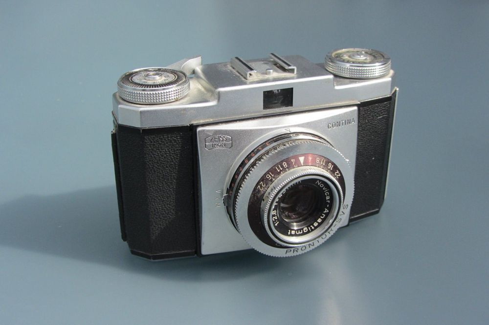 Alte Fotokamera Zeiss Ikon Contina | Kaufen auf Ricardo
