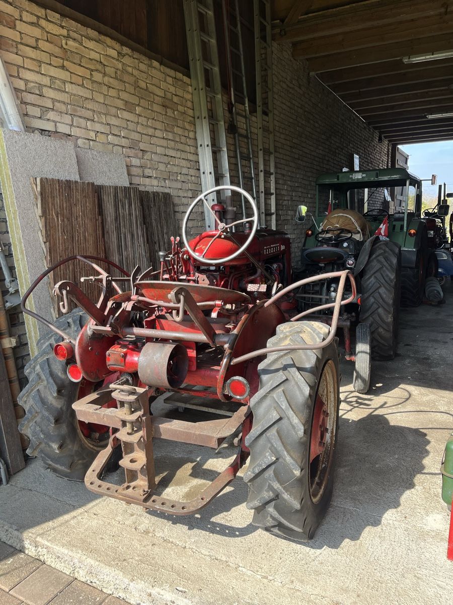 Mc Cormick Farmall International Traktor ab 1 Fr. (Gebraucht) in ...