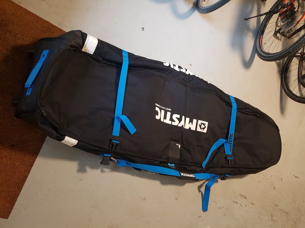 Mystic Pro Kite/Wave Boardbag mit Rollen 180x50x30 | Kaufen auf Ricardo